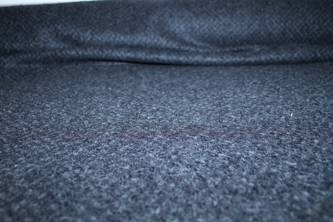 Italian Nubby, Tweedy Wool Bouclé - Black/Gray – Gorgeous Fabrics